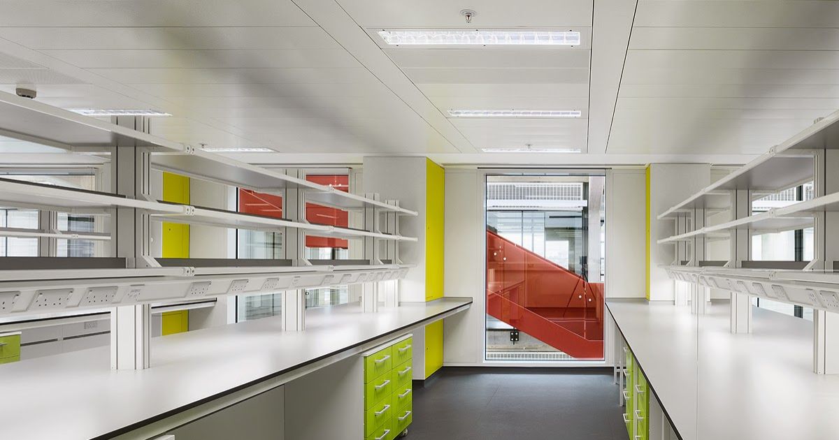 Trespa® TopLab®VERTICAL Uni Colours